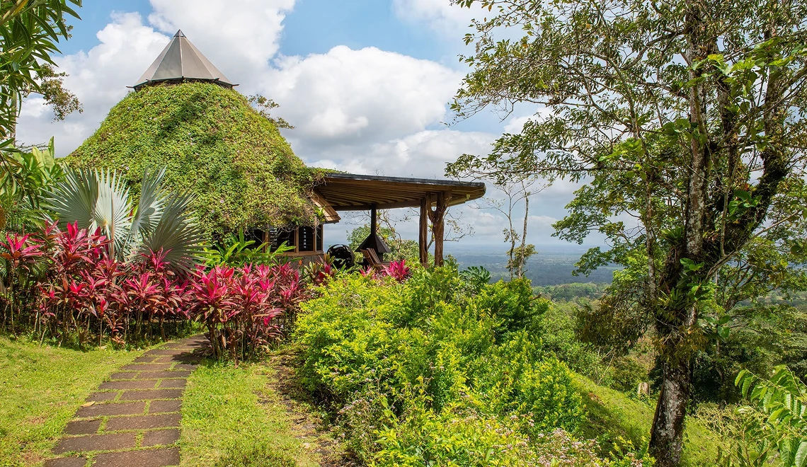 Secluded Luxury Above the Jungle | Origins Floral